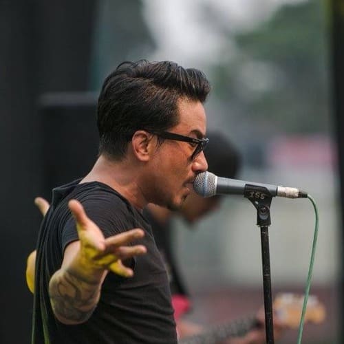 Sabin Rai Biography | The Legendary Voice of Nepal - Lyricalchordsansar